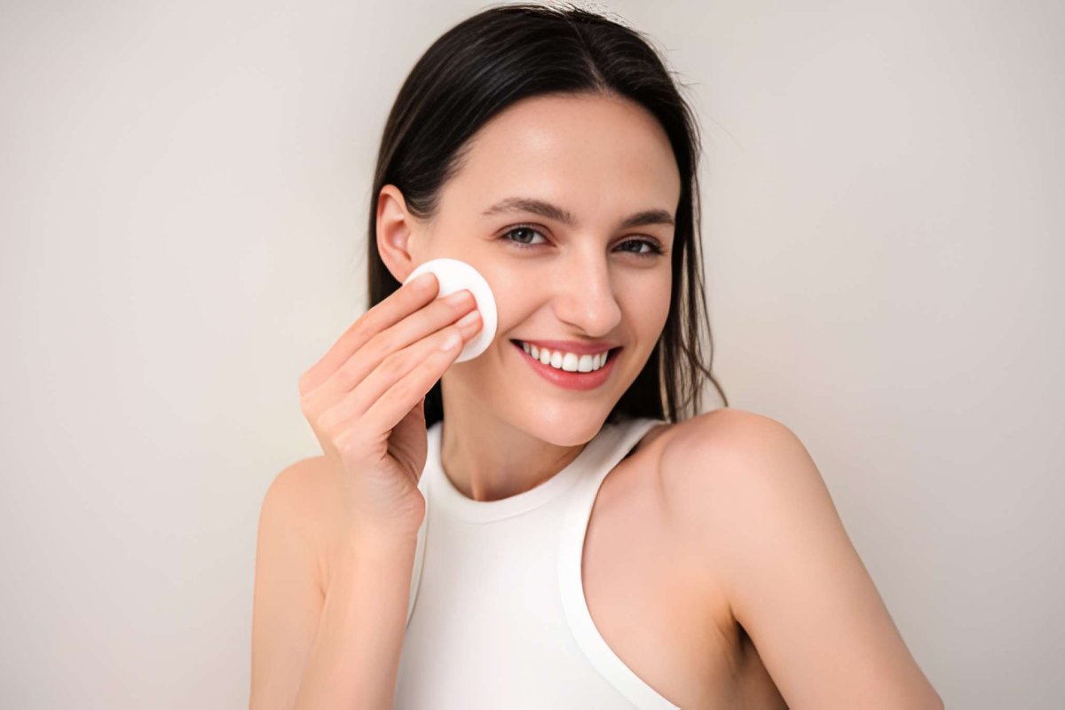 Oily Skin - Introduction, Definition, Routine and More